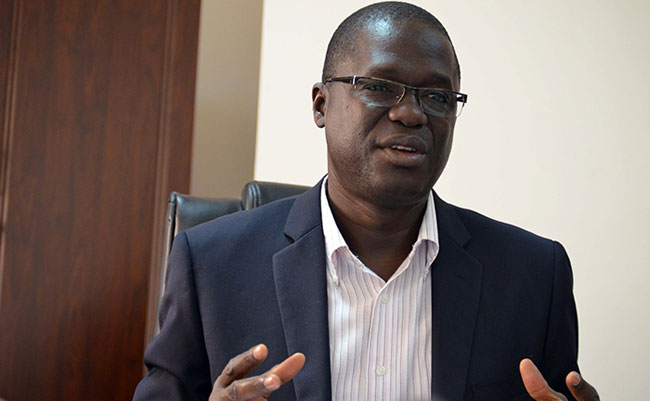 Le Pr Ahmadou Aly Mbaye devient le Nouveau Recteur de l’UCAD